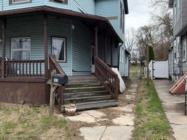 7418 River Rd, Pennsauken, NJ 08110