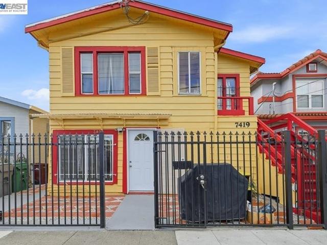 7419 Hillside St, Oakland, CA 94605