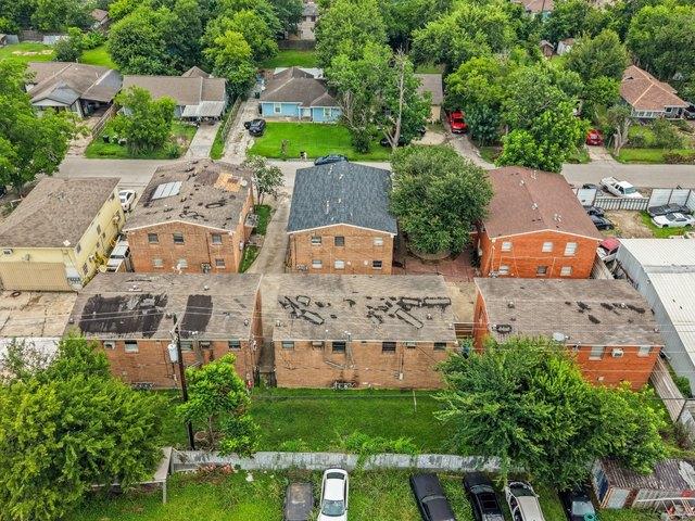 7410 Lindencrest St, Houston, TX 77061