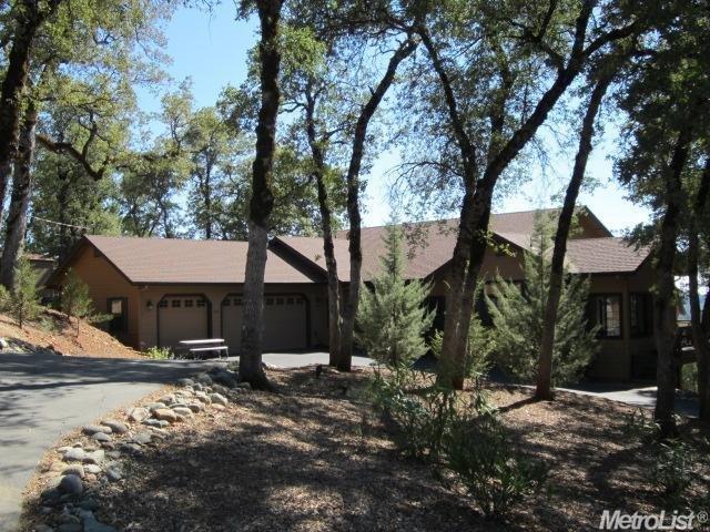 7410 White Oak Dr, Placerville, CA 95667