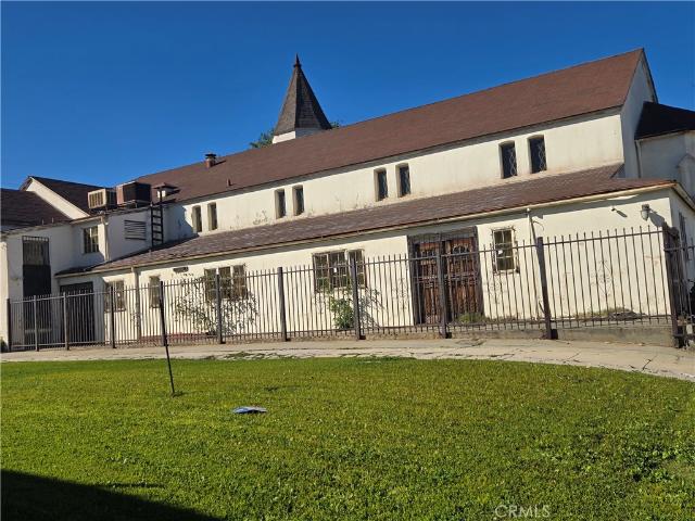 7411 Normandie Ave, Los Angeles, CA 90047 | MLS #SB26071 | Compass