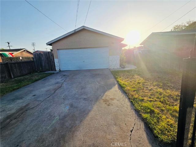 7411 Elsie St, Los Angeles, CA 90001 | Compass