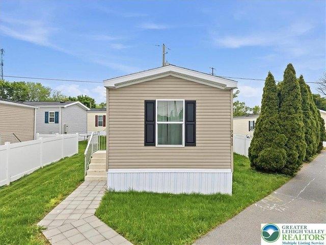 7411 Lincoln Ln, Upper Macungie Township, PA 18087