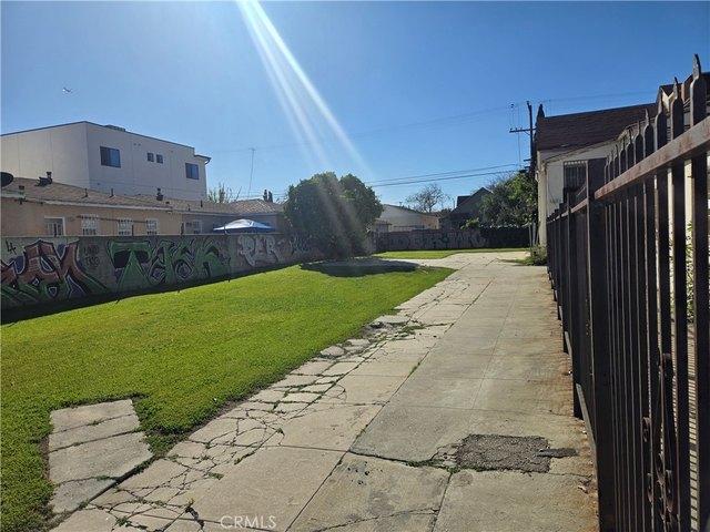 7411 S Normandie Ave, Los Angeles, CA 90044