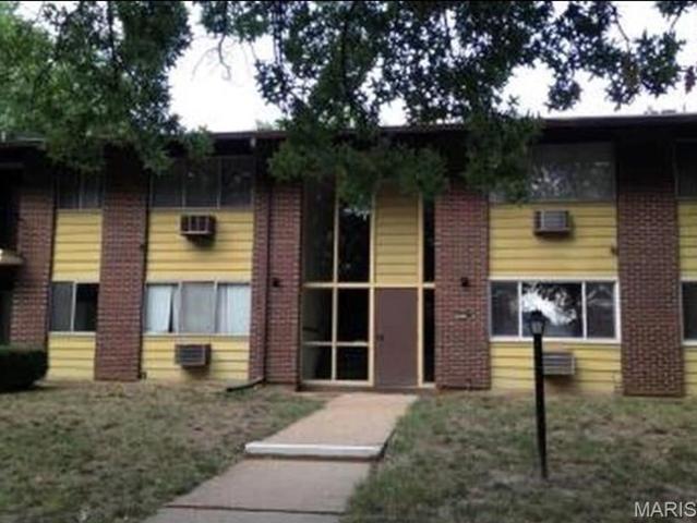 7411 Sieloff Dr Apt A, Hazelwood, MO 63042
