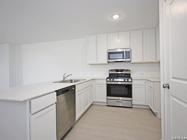 7411 Spinel Way