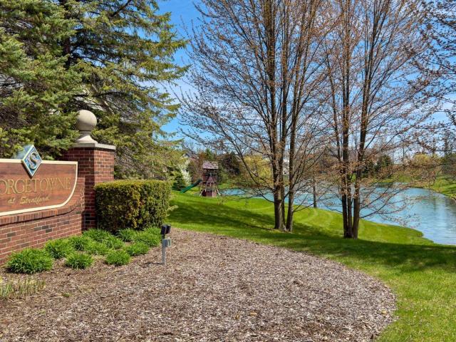 7412 N Georgetowne Road