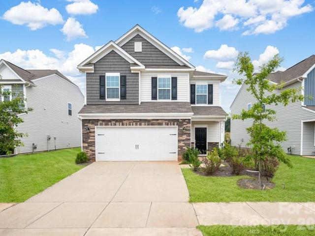 7412 Echoing Hills Ln, Maiden, NC 28650