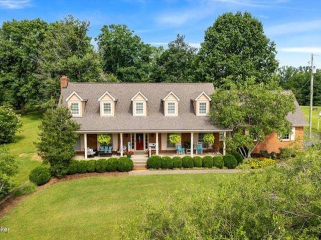 7412 Routt Rd, Louisville, KY 40299