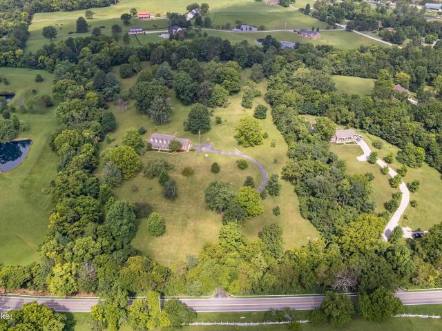 7412 Routt Rd