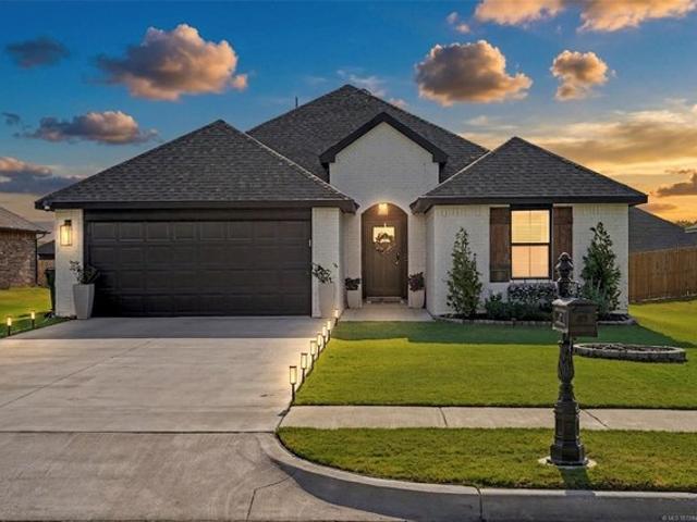 7413 N 154th East Ave, Owasso, OK 74055
