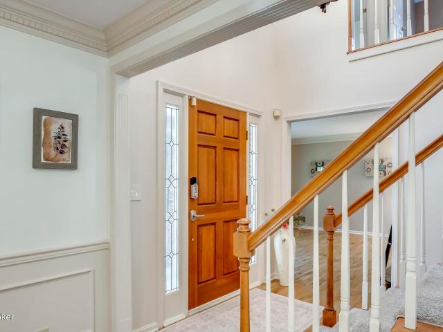 7413 Falls Ridge Ct