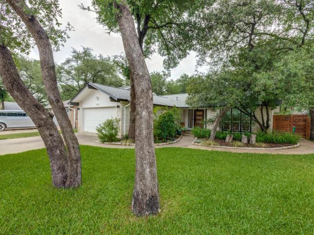 7413 Fireoak Dr