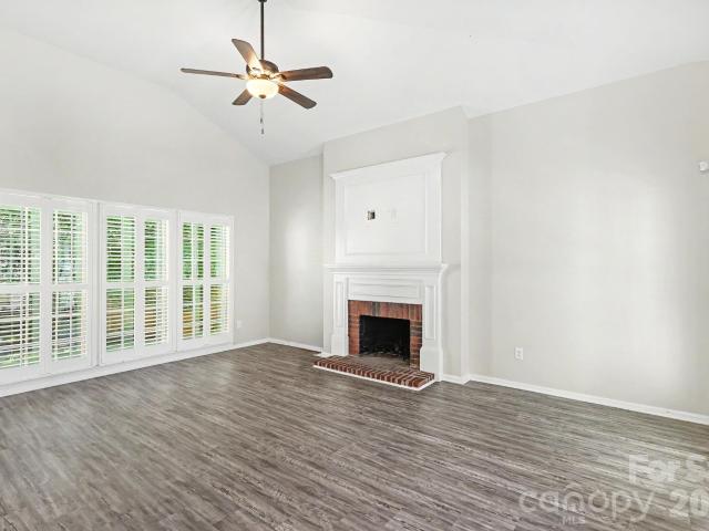 7413 Tupelo Lane