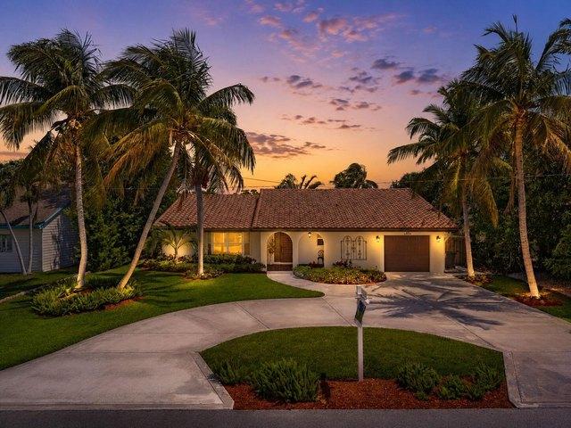741 Curlew Rd, Delray Beach, FL 33444