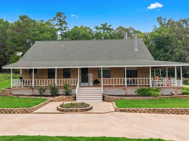 741 E Wilkins Rd, Gladewater, TX 75647