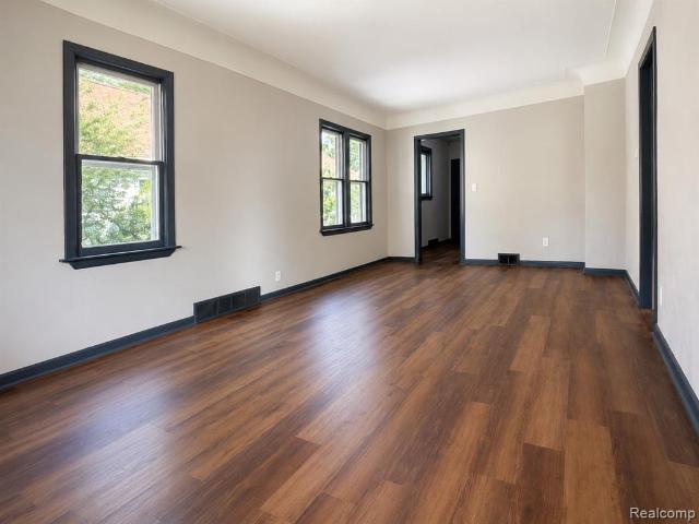 741 Freeman Avenue