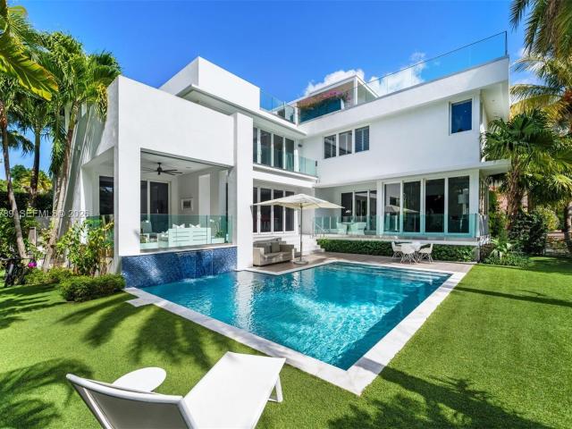 741 Harbor Dr, Key Biscayne, FL 33149 | MLS #A11976