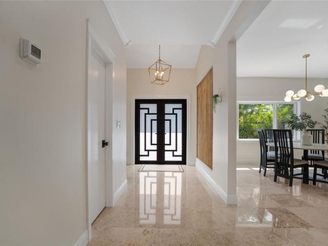 741 Mockingbird Ln, Plantation, US, FL