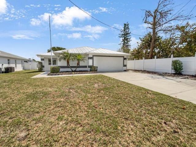 741 Michigan Ave, Englewood, FL 34223