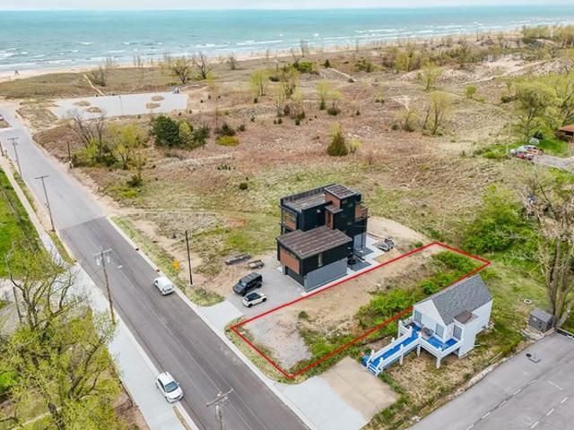 741 N Lake St, Gary, IN 46403