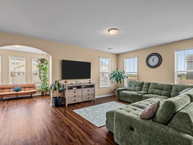 741 N Pinewalk Way