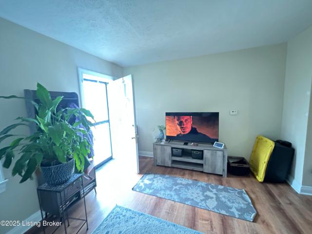 741 S 39th St