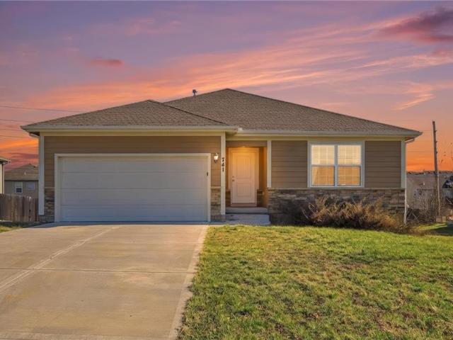 741 S Cherry St, Gardner, KS 66030 | MLS #2613 | Compass