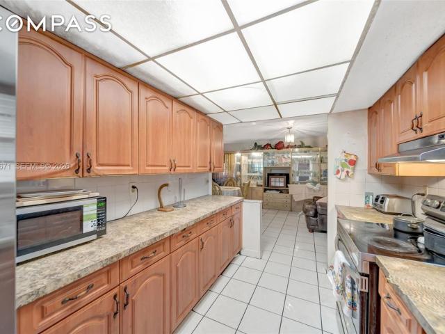 741 SW 2nd Ct, Hallandale Beach, FL