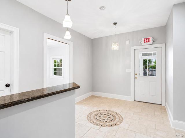741 W Nyack Road