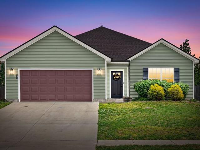 741 Tidwell Dr, Clarksville, TN 37042
