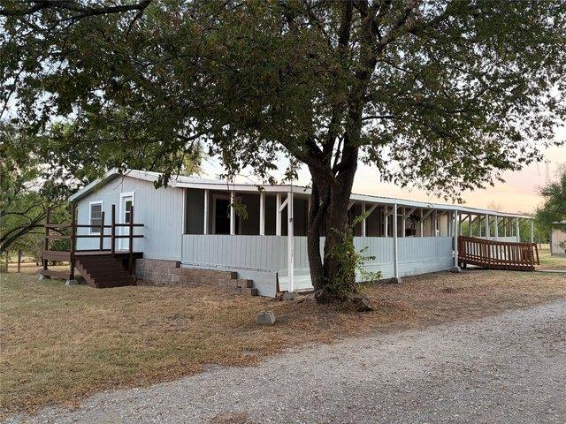 7424 N Locust St, Denton, TX 76207