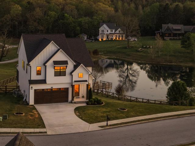 7424 Crowes Nest Dr, Harrison, TN 37341 | MLS #1532
