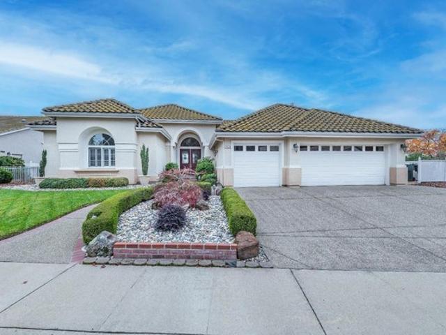 7424 School House Ln, Roseville, CA 95747
