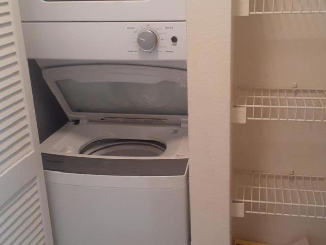7425 Charmant Drive 2805