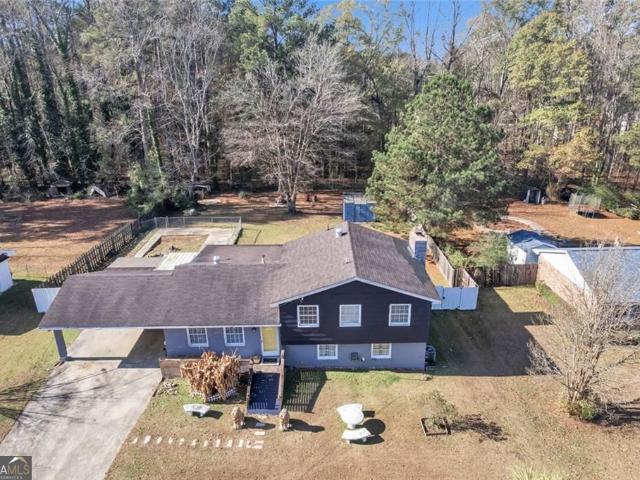 7425 Grayson Drive