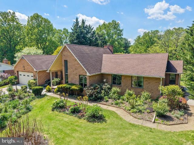 7426 Oakcrest Lane