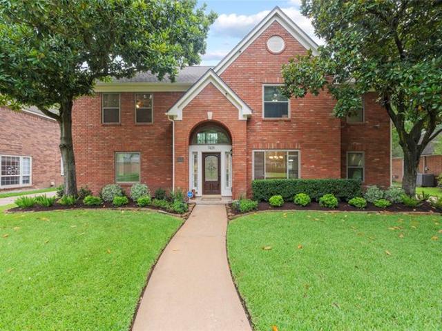 7426 Foxton Place Ct, Houston, TX 77095