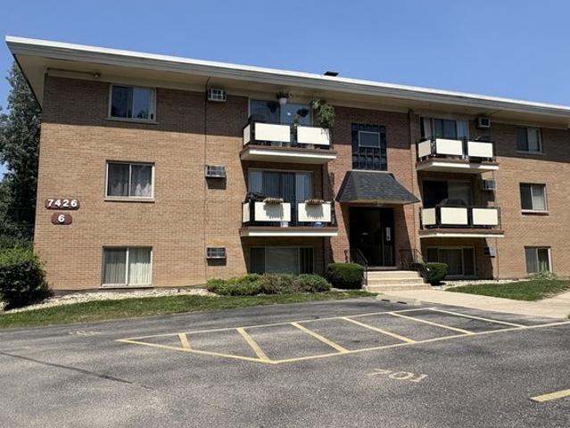 7426 W 111th St Apt 610, Worth, IL 60482