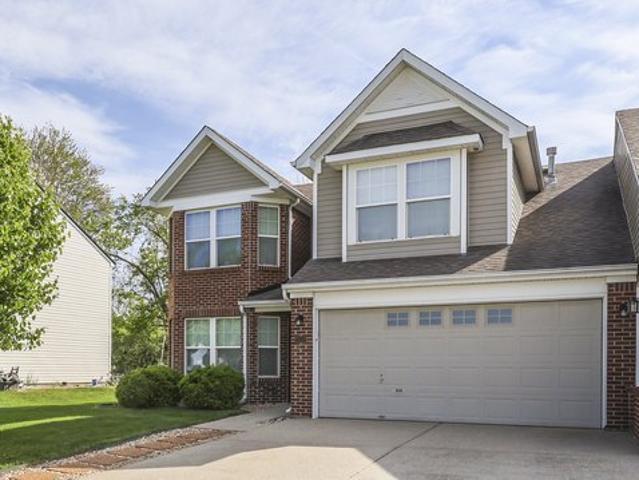 7427 Oak Knoll Dr, Indianapolis, IN 46217