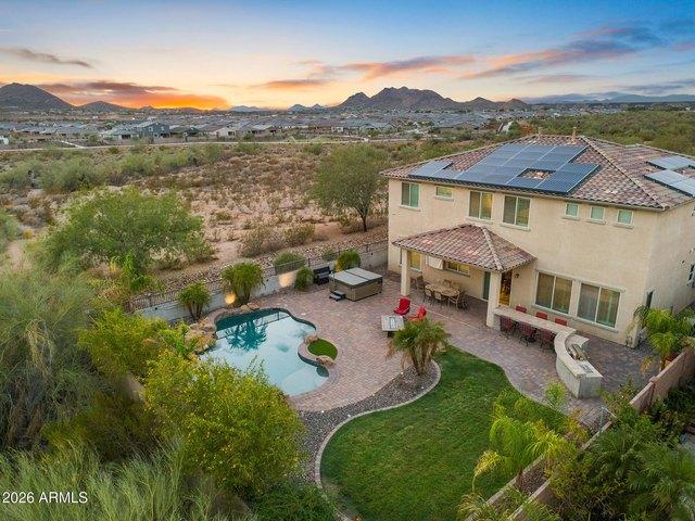 7427 W Saddlehorn Rd, Peoria, AZ 85383