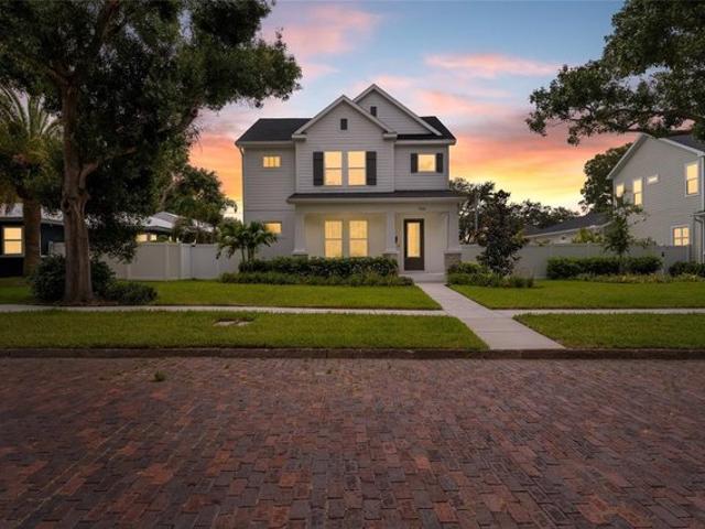 7428 Burlington Ave N, Saint Petersburg, FL 33710