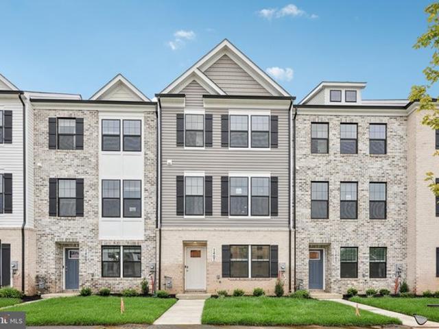 7428 Calm Retreat Blvd, Brandywine, MD 20613