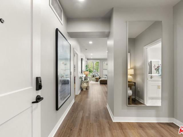 7428 Santa Monica Boulevard 308