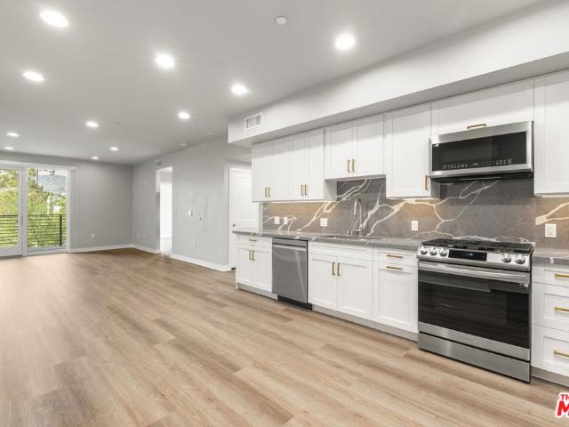 7428 Santa Monica Boulevard 301