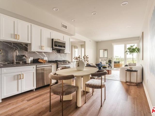 7428 Santa Monica Blvd Apt 507, West Hollywood, CA 90046