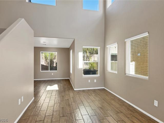 7429 Granada Willows Street