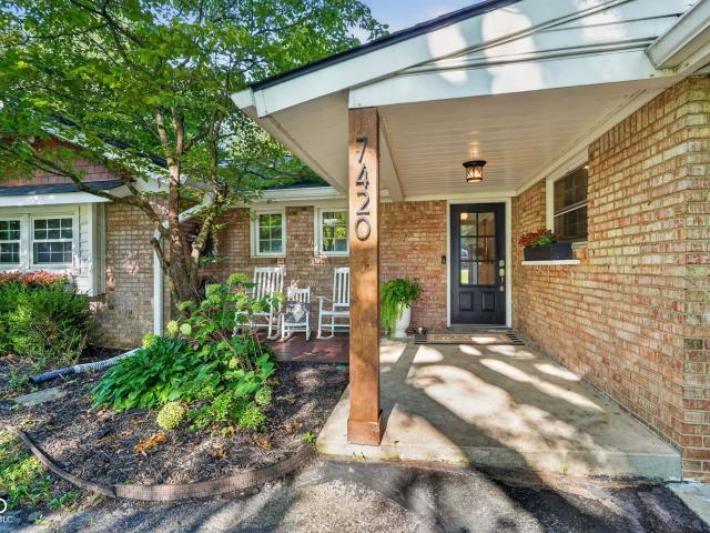 7420 Jewel Lane