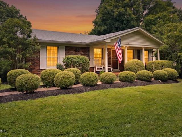 7420 Routt Rd, Jeffersontown, KY 40299