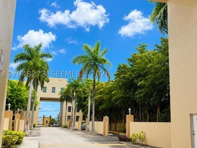 7420 W 20th Ave Apt 335, Hialeah, FL 33016